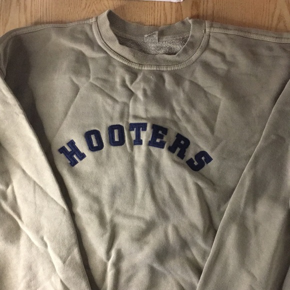 Hooters | Shirts | New Rare Hooters Unisex Mochakhaki Sweatshirt Medium ...
